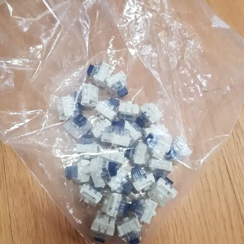 Kyle Box Blue Shaft Mechanical Keyboard Switches #키보드 on Bunjang Global ...