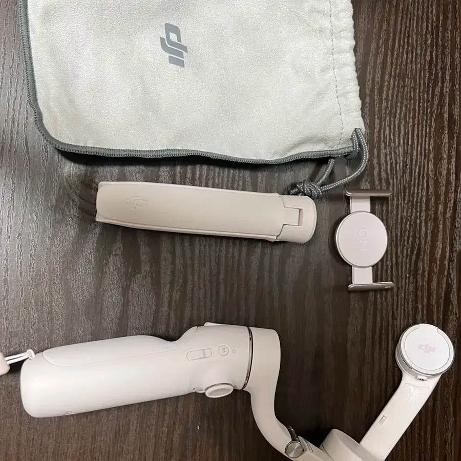DJI dji OM5 #om5,#오즈모om5,#djiom5,#dji,#오즈모5 on Bunjang Global Site.
