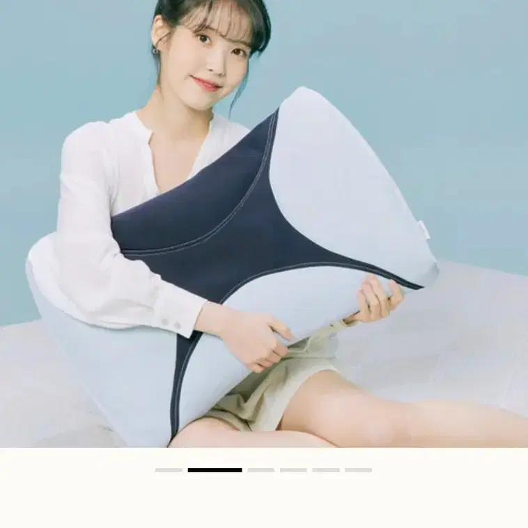 Sleep & Sleep iu Pillow #베개,#아이유,#슬립앤슬립,#이브자리,#침구 on Bunjang Global Site.