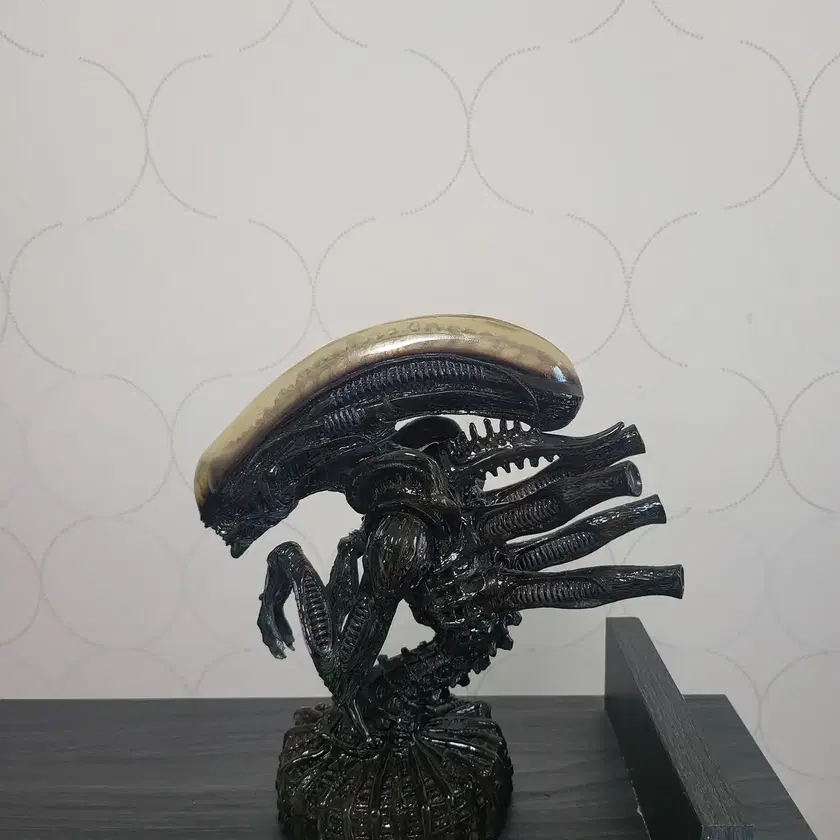 Alien Statue Figure sell (repainted by the artist) #alien,#에이리언,#괴물 ...