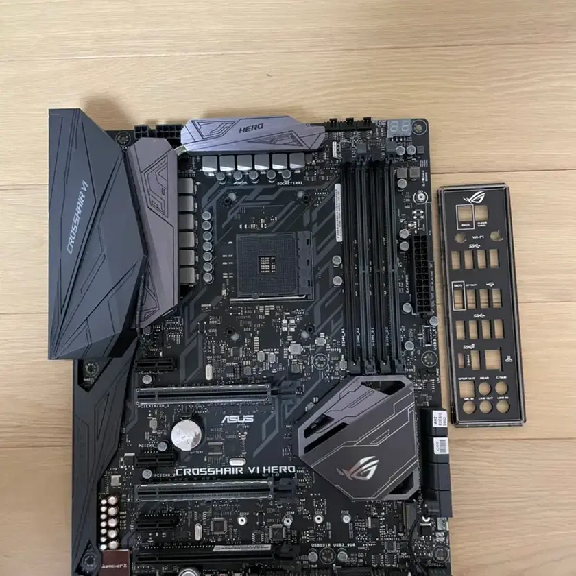 Selling x370 ASUS Crosshair. #x370 on Bunjang Global Site.