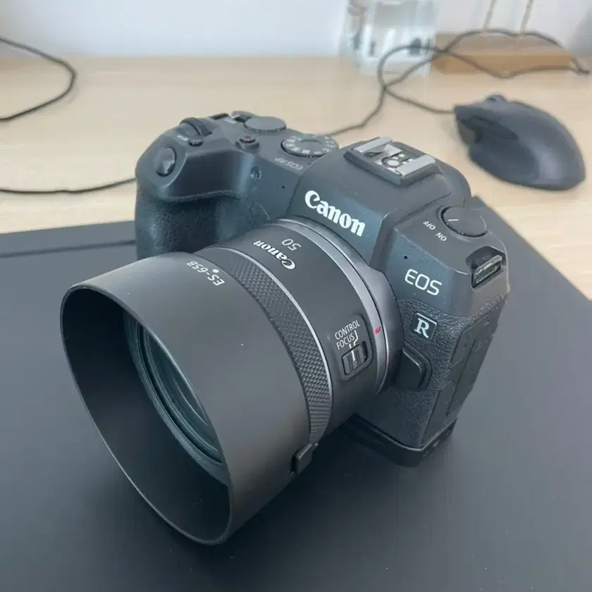 CANON | 캐논 Canon EOS RP Extension Grip + 50MM F1.8 Hood with Step-up ...