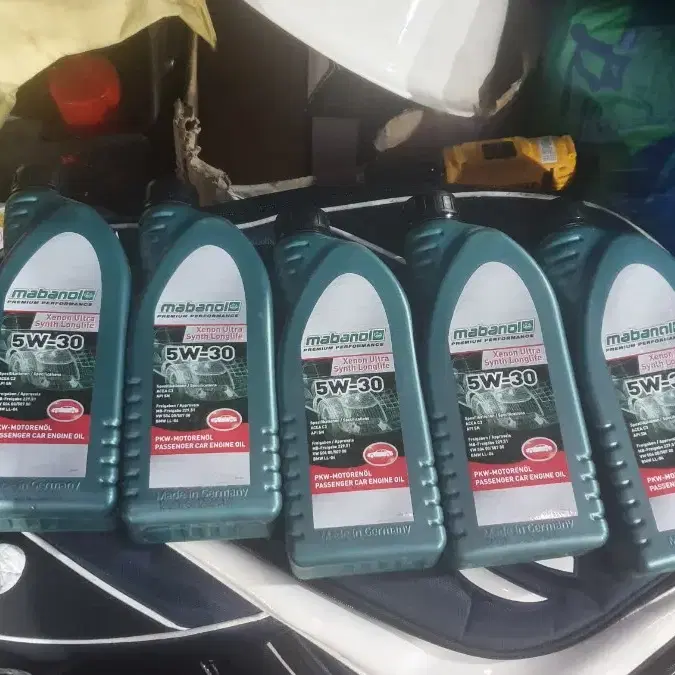 Engine oil Mavlon 5W-30 #엔진오일,#마바놀,#5w30 on Bunjang Global Site.