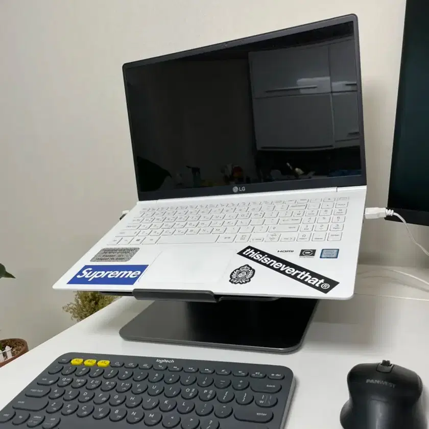 LG Laptop/Netbook on Bunjang Global Site.