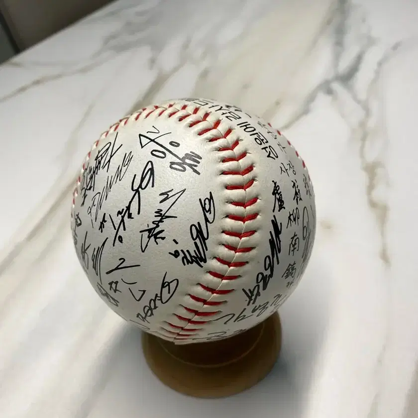 Hatta Tigers '93 7th championship commemorative medium-sized signature ...