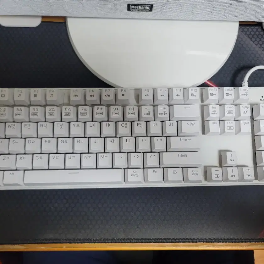 CK450 Red Keyboards, White, for sale. #적축,#앱코,#화이트,#기계식,#ck on Bunjang Global Site.