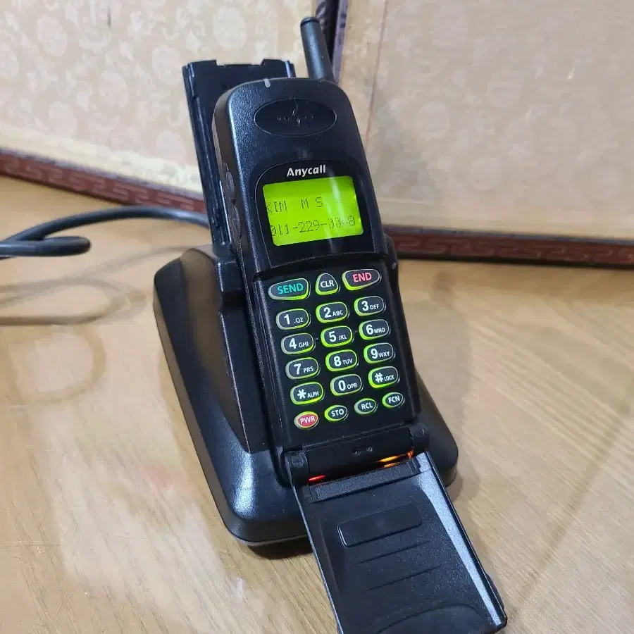 General Phone (Feature Phone) 삼성애니콜,삼성휴대폰,애니콘SCH-37,핸드폰,빈티지휴대폰 on Bunjang Global Site.