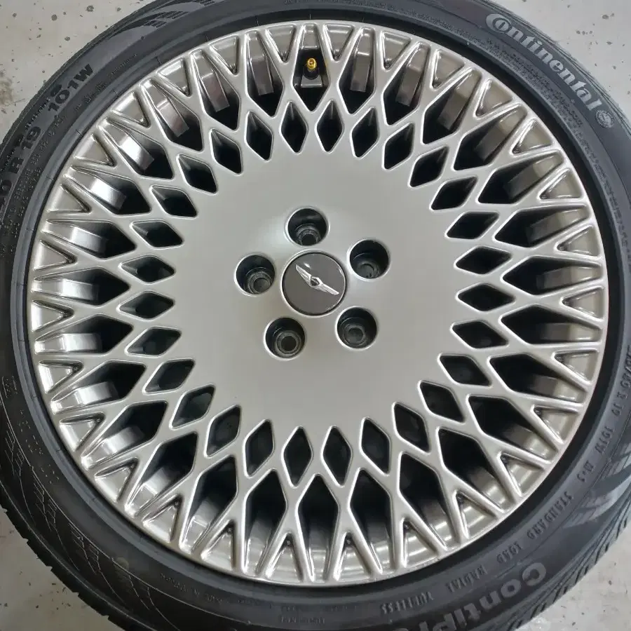 Genesis Tire Wheel 제네시스g80휠 올뉴g80휠 올뉴g80휠19 올뉴g80방패휠 G80rg3휠19 On