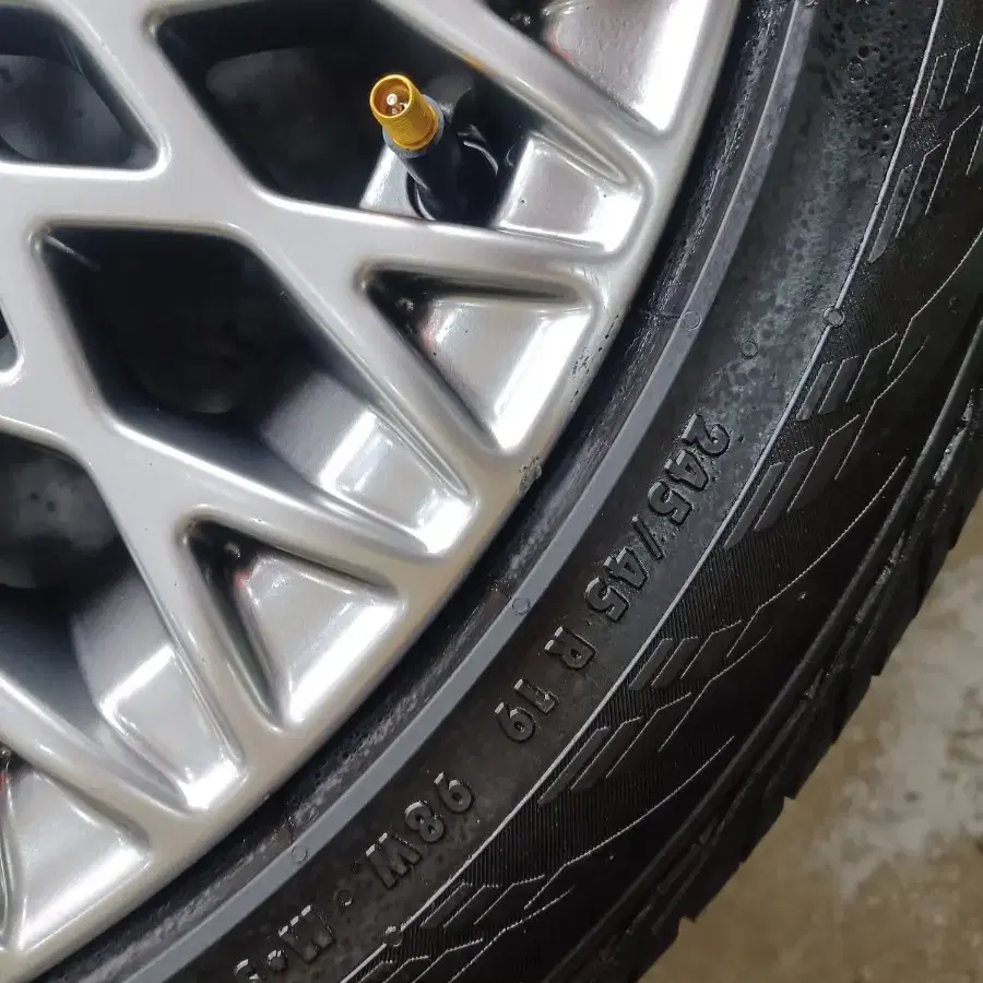 Genesis Tire Wheel 제네시스g80휠 올뉴g80휠 올뉴g80휠19 올뉴g80방패휠 G80rg3휠19 On