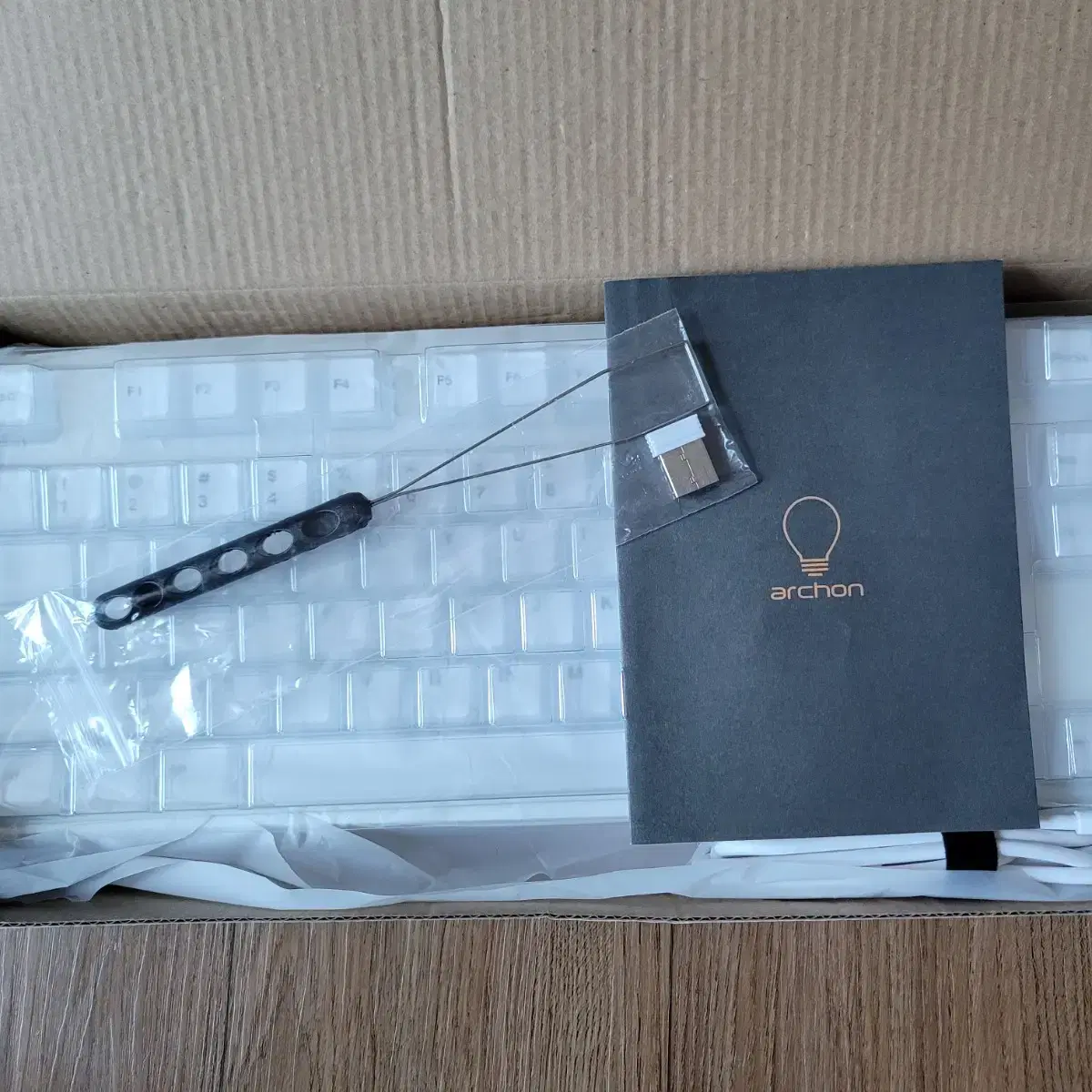 Keyboard 아콘k77,archon,무선키보드,적축키보드,archonk77 on Bunjang with safe global ...