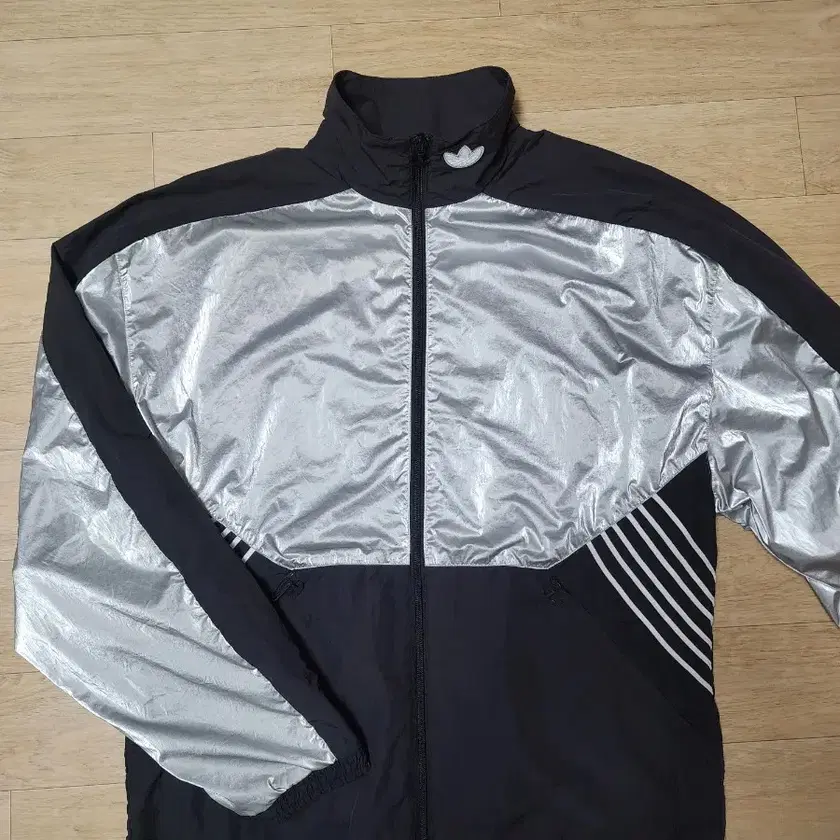 ADIDAS Jacket [object Object],[object Object] on Bunjang Global Site.