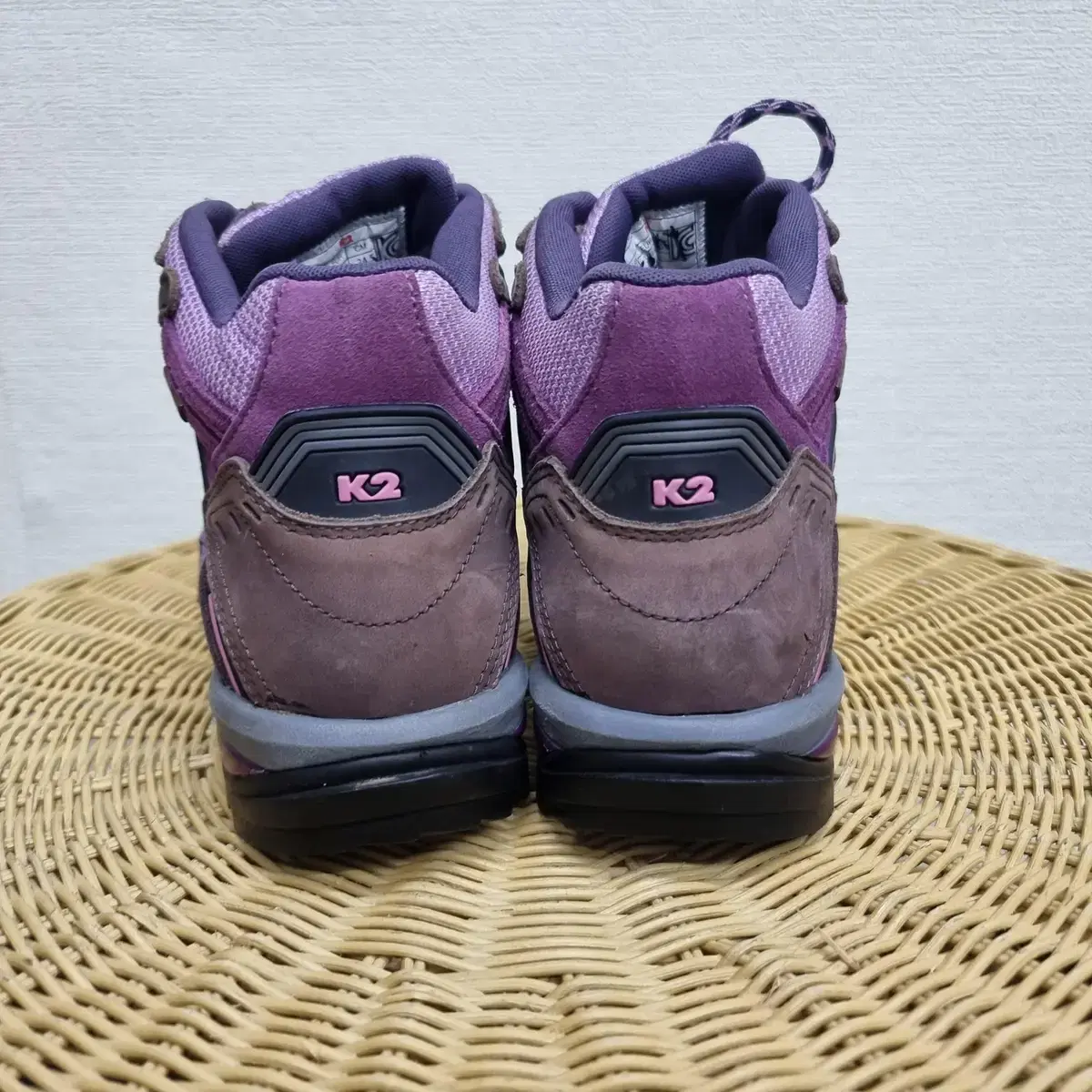 K2 Hiking/Trekking Shoes K2,여성,등산화,사이즈245,상태좋아요 on Bunjang with safe global shipping.