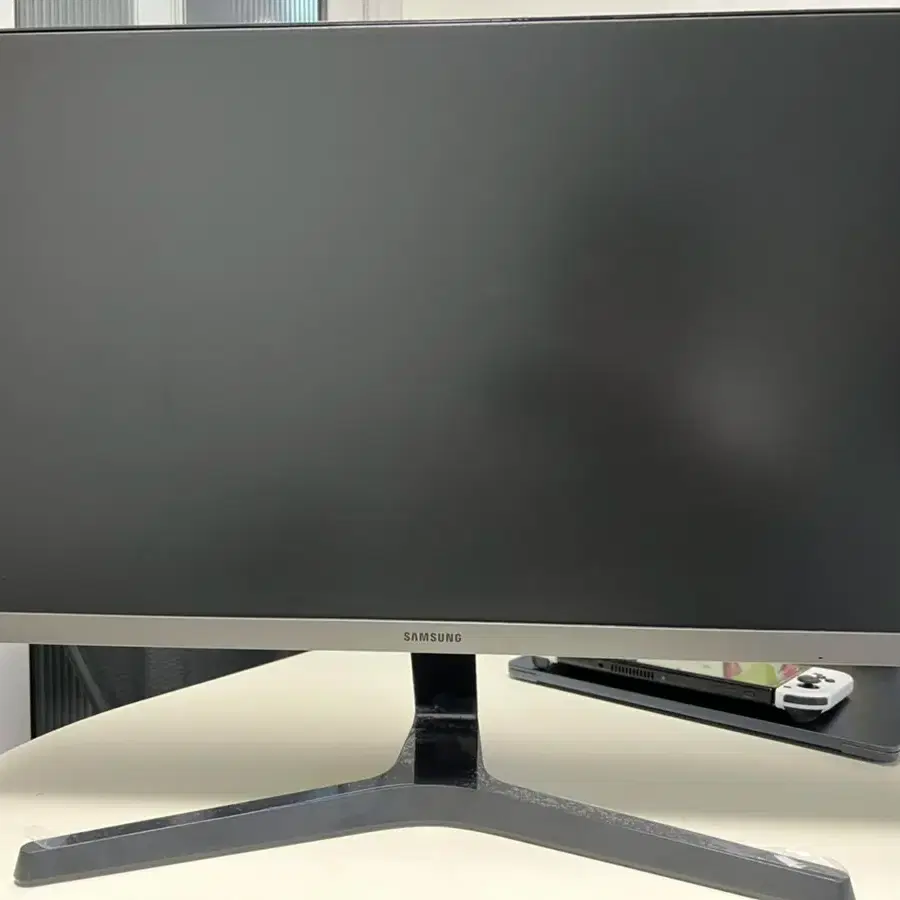 SAMSUNG Monitor 삼성모니터,24인치모니터,24인치,모니터,컴퓨터모니터 on Bunjang Global Site.