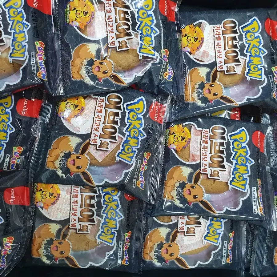 POKÉMON Snack 최하20개이상 on Bunjang Global Site.