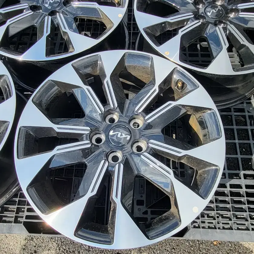 Kia Carnival KA4 new 19-inch wheels sold at pre-order level #19인치휠,#현대휠 ...