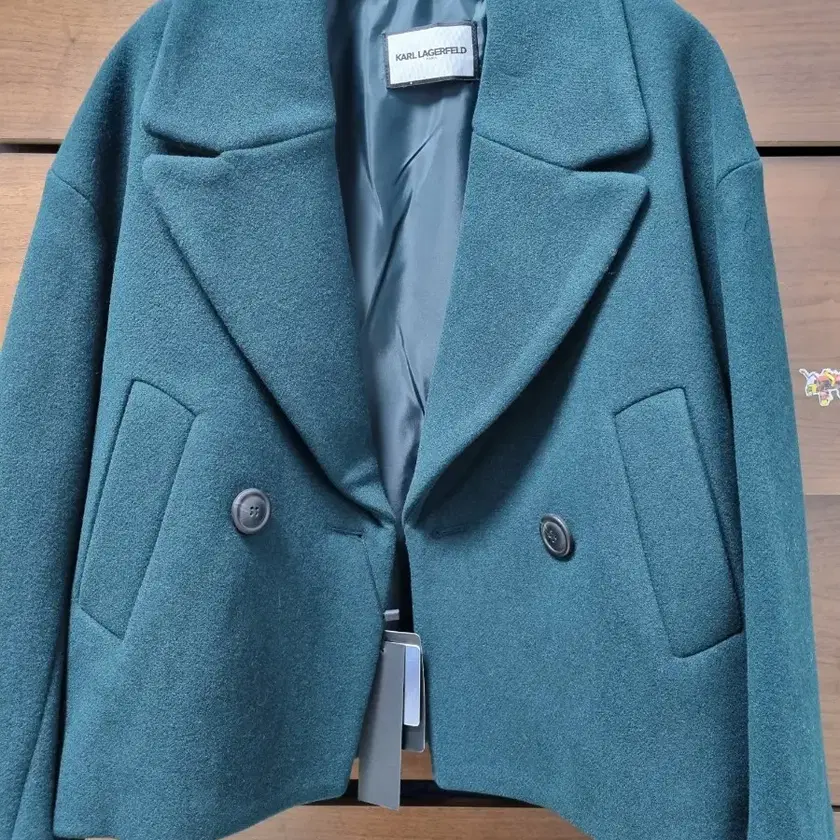 Coat 칼라거펠트 하프코트 그린컬러코트 On Bunjang Global Site