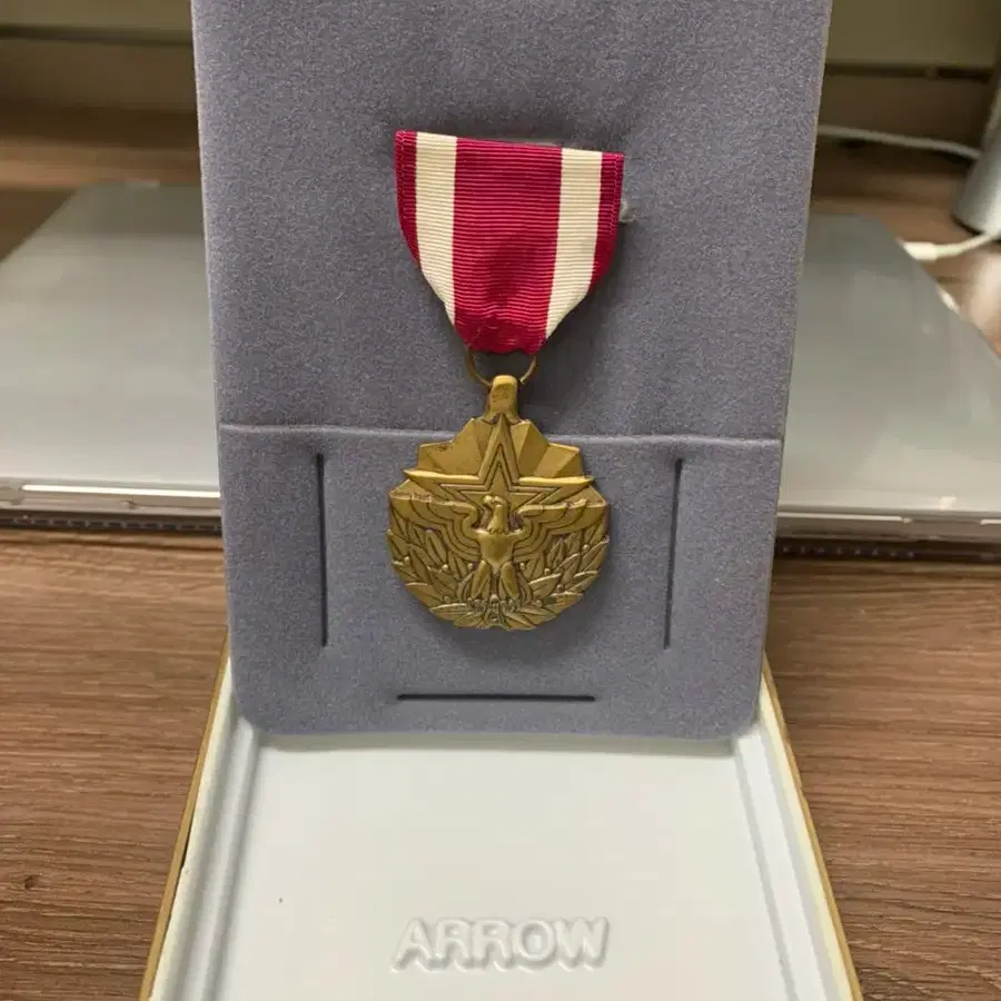 Antique 미군,훈장,메달,기장,수집 on Bunjang Global Site.