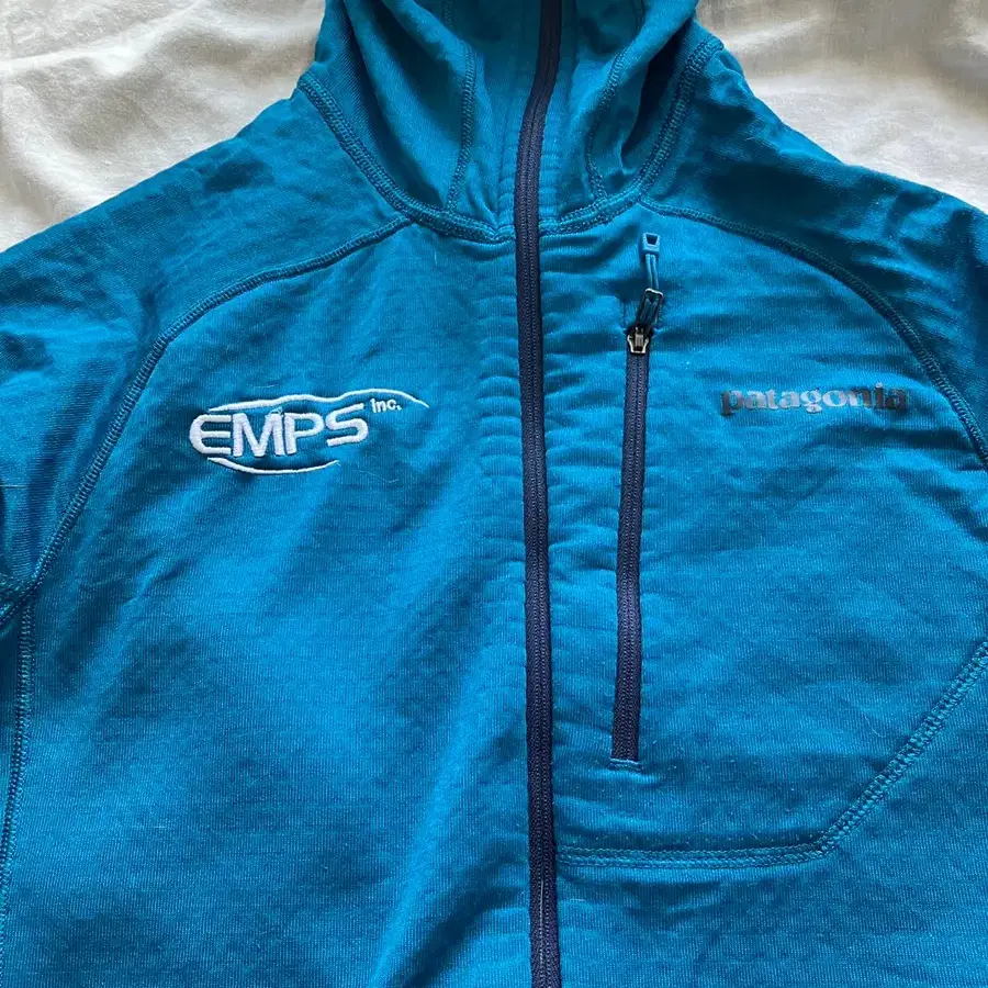 PATAGONIA | 파타고니아 파타고니아 이너 r1 r2 #파타고니아,#아크테릭스,#파타고니아r1,#파타고니아r2on Bunjang Global Site.