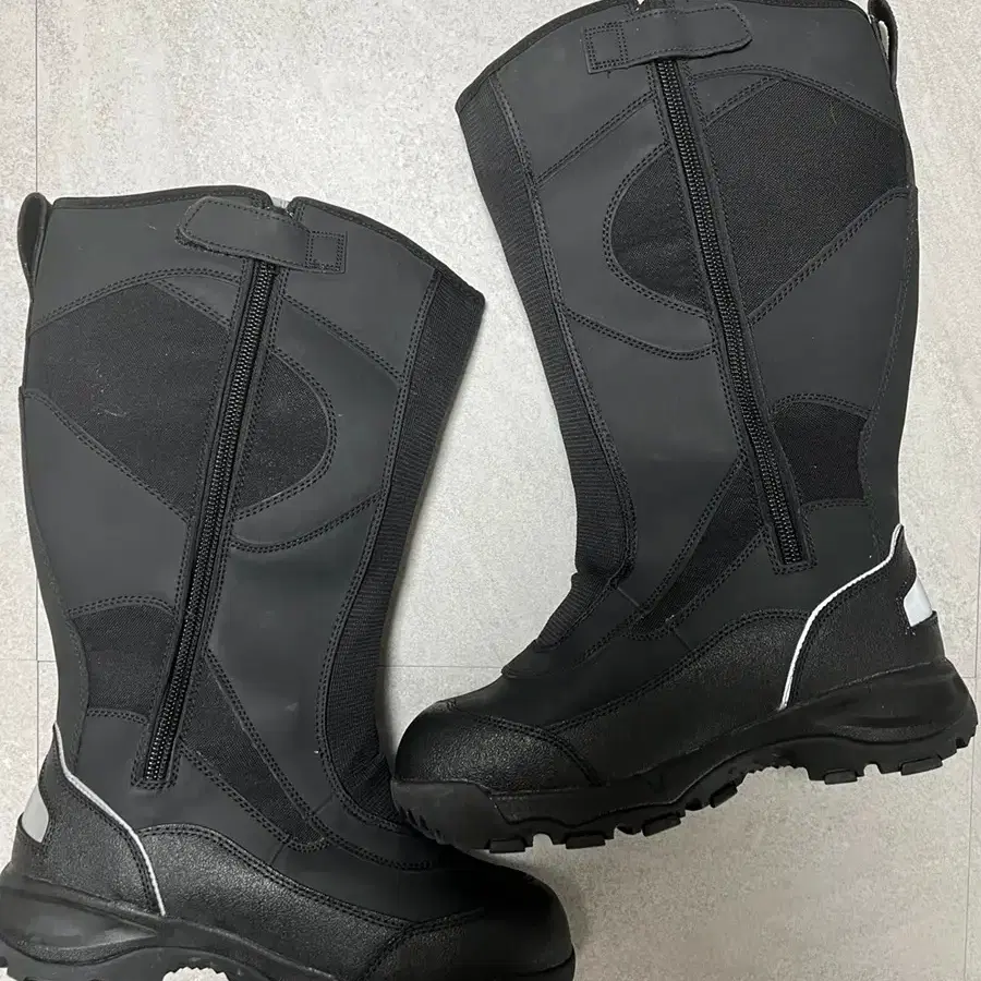 RED WING Walker/Boots kanye,ye,칸예,레드윙3049,레드윙 on Bunjang Global Site.