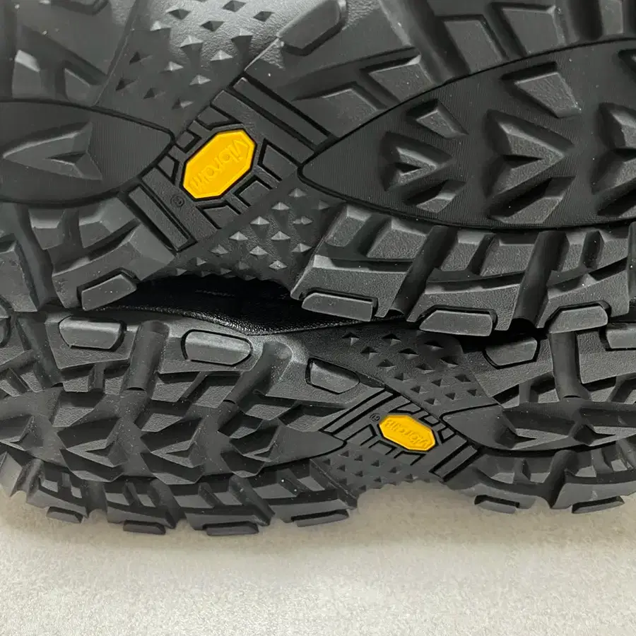 RED WING Walker/Boots kanye,ye,칸예,레드윙3049,레드윙 on Bunjang Global Site.