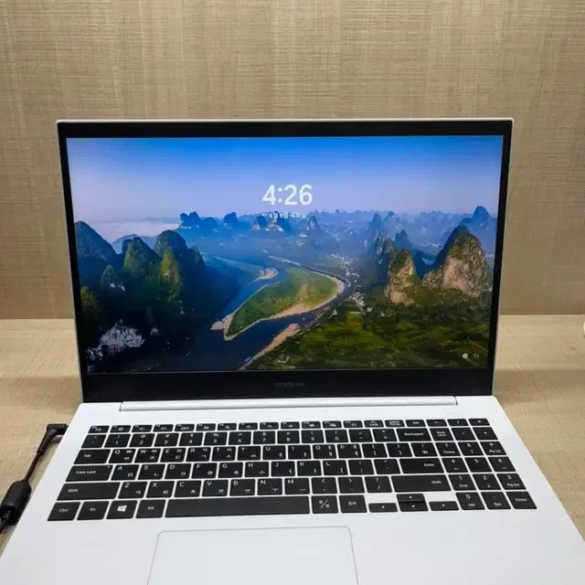 SAMSUNG Laptop/Netbook 삼성,삼성노트북,노트북,NT550XCJ on Bunjang Global Site.