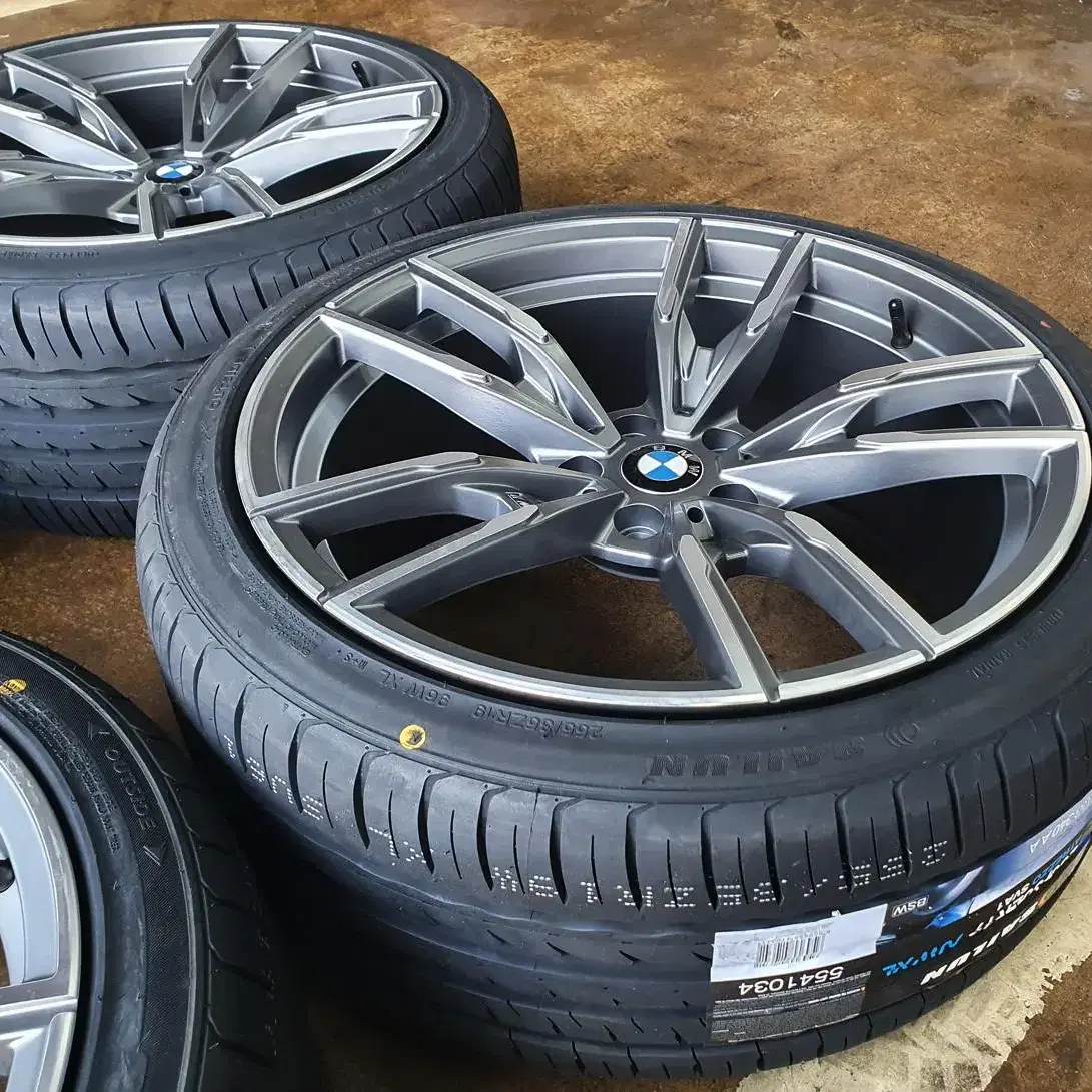 Tire/Wheel bmw휠,g20휠,3시리즈휠,g30휠,5시리즈휠 on Bunjang with safe global shipping.