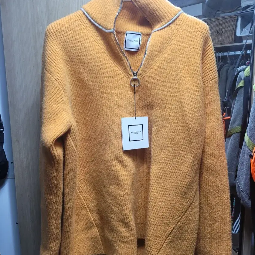 WOOYOUNGMI | 우영미 [48]Wooyoungmi 18FW Sampling vahn zu sellen. #우영미,#니트 on Bunjang Global Site.