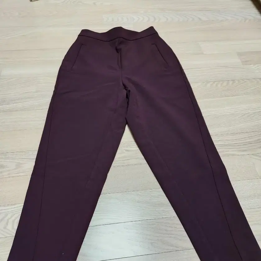 Training/Jogger Pants [object Object] on Bunjang Global Site.
