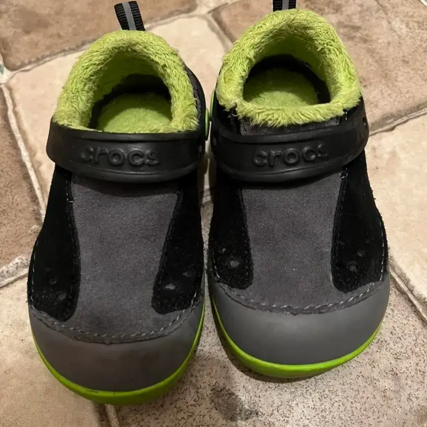 CROCS Shoes 크록스 on Bunjang Global Site.