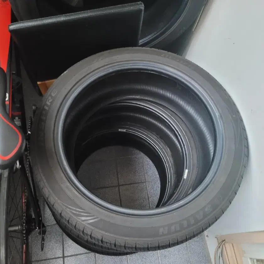 Tire/Wheel #타이어,#18인치,#2354518,#사일룬 on Bunjang Global Site.