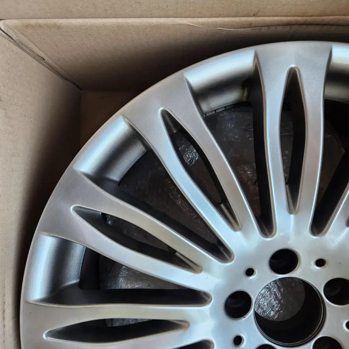 MERCEDES-BENZ Tire/Wheel 벤츠,BENZ,휠,A222,S클래스 on Bunjang Global Site.