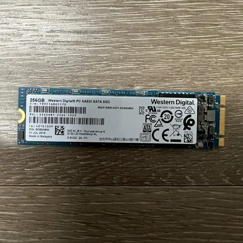 WD SA530 sata ssd 256g sells on Bunjang Global Site.