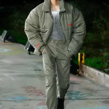 Padded Jacket/Coat [object Object],[object Object],[object Object] on Bunjang Global Site.