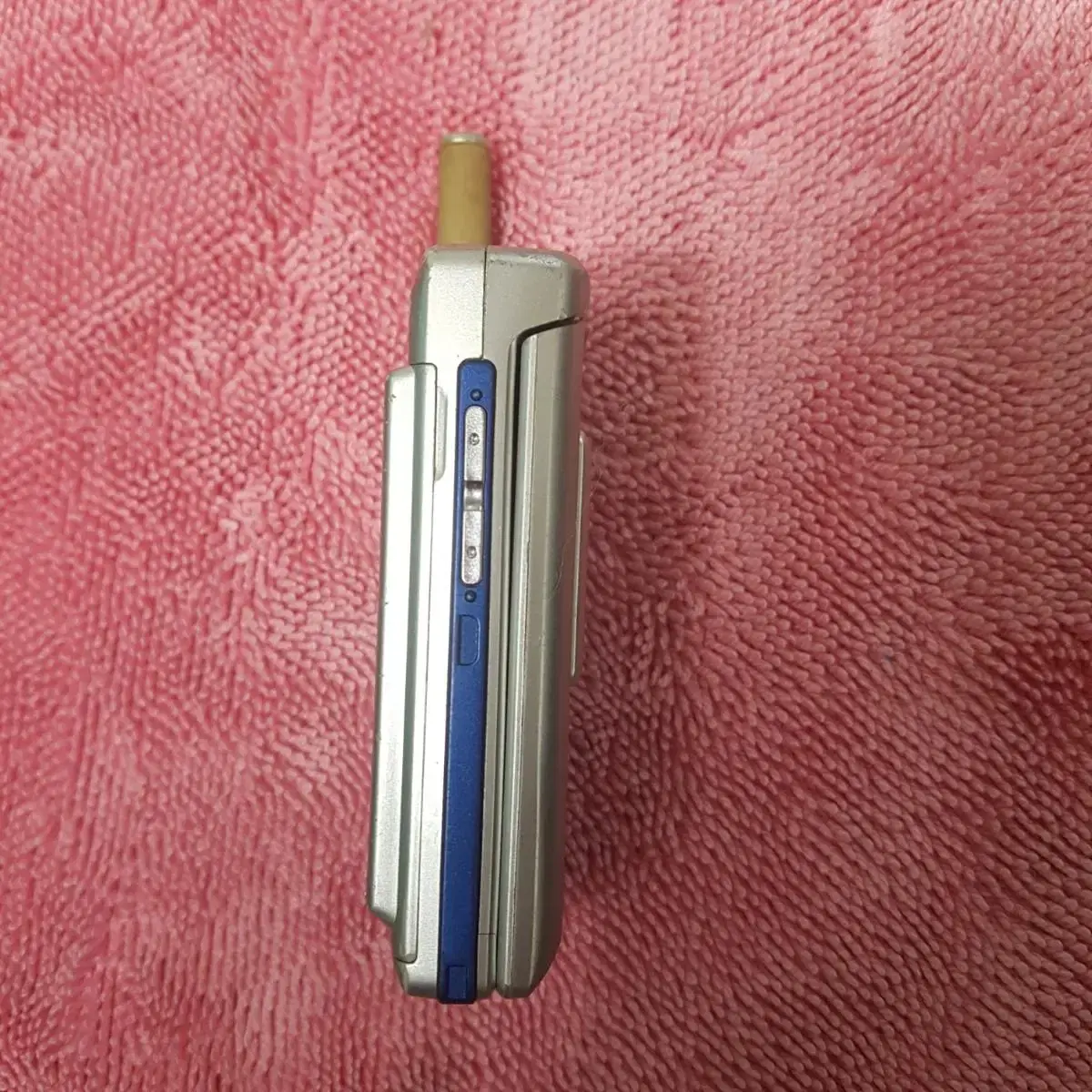 General Phone (Feature Phone) SCH-X350,골동폰,폴더폰,피처폰,SKT2G on Bunjang Global Site.