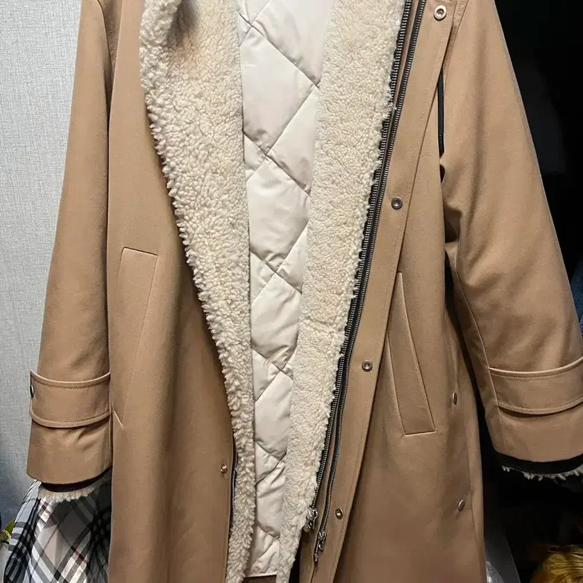 SOLIDHOMME | 솔리드옴므 솔리드옴므 18fw 무스탕 후드코트 46 #솔리드옴므,#후드코트,#무스탕,#트렌치코트,#코트 on Bunjang Global Site.