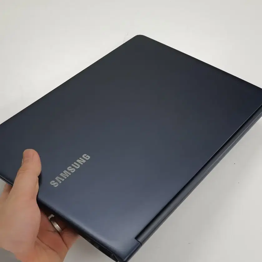 SAMSUNG | 삼성 A급 ] 삼성 13.3인치 노트북 NT900X3G K58 on Bunjang Global Site.