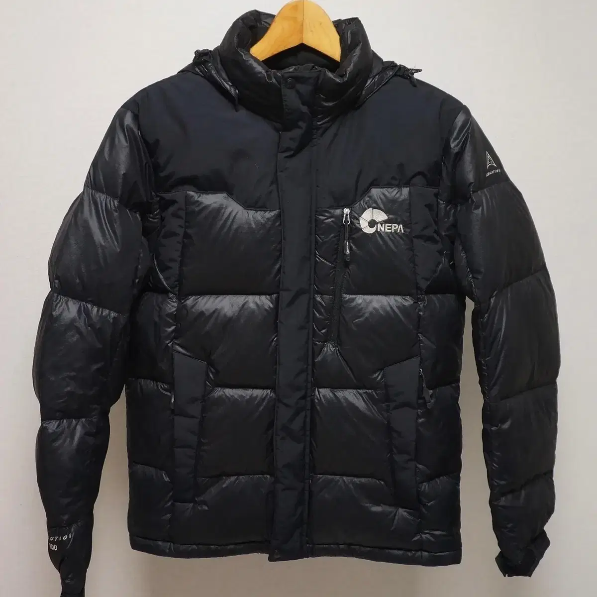 NEPA Jacket/Jumper 네파,구스다운,패딩점퍼,주니어155 on Bunjang Global Site.