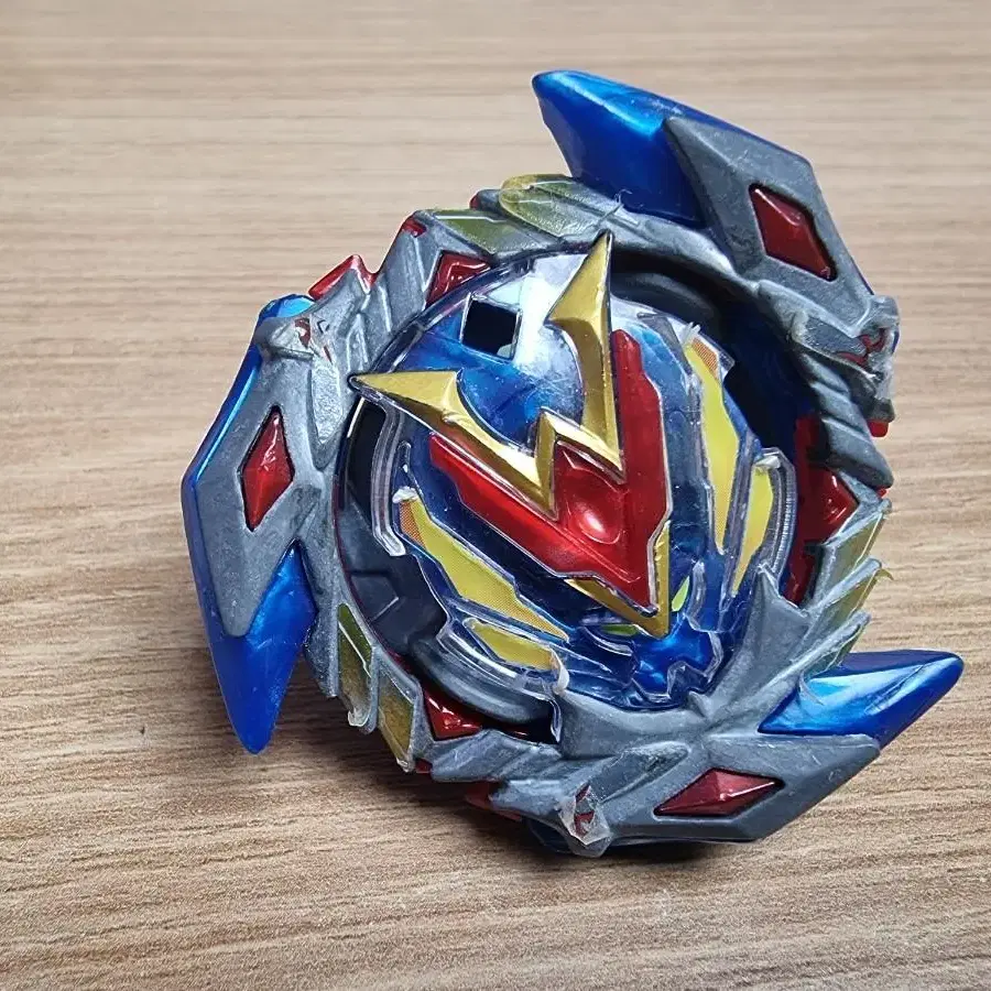 Get 베이블레이드 B-104 스타터 위닝발키리.12.VI on Bunjang - Boost Your K-goods Collection