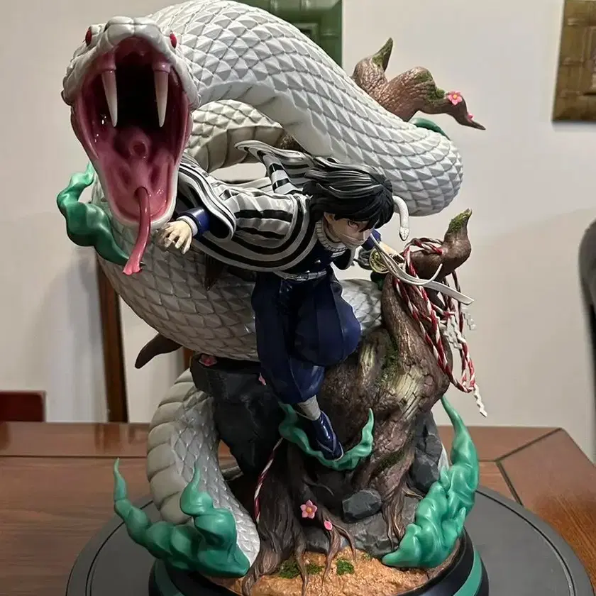 DEMON SLAYER Figures/Dolls 귀멸의칼날레진,귀칼레진,매직큐브이구로,이구로레진,이구로오바나이 on ...