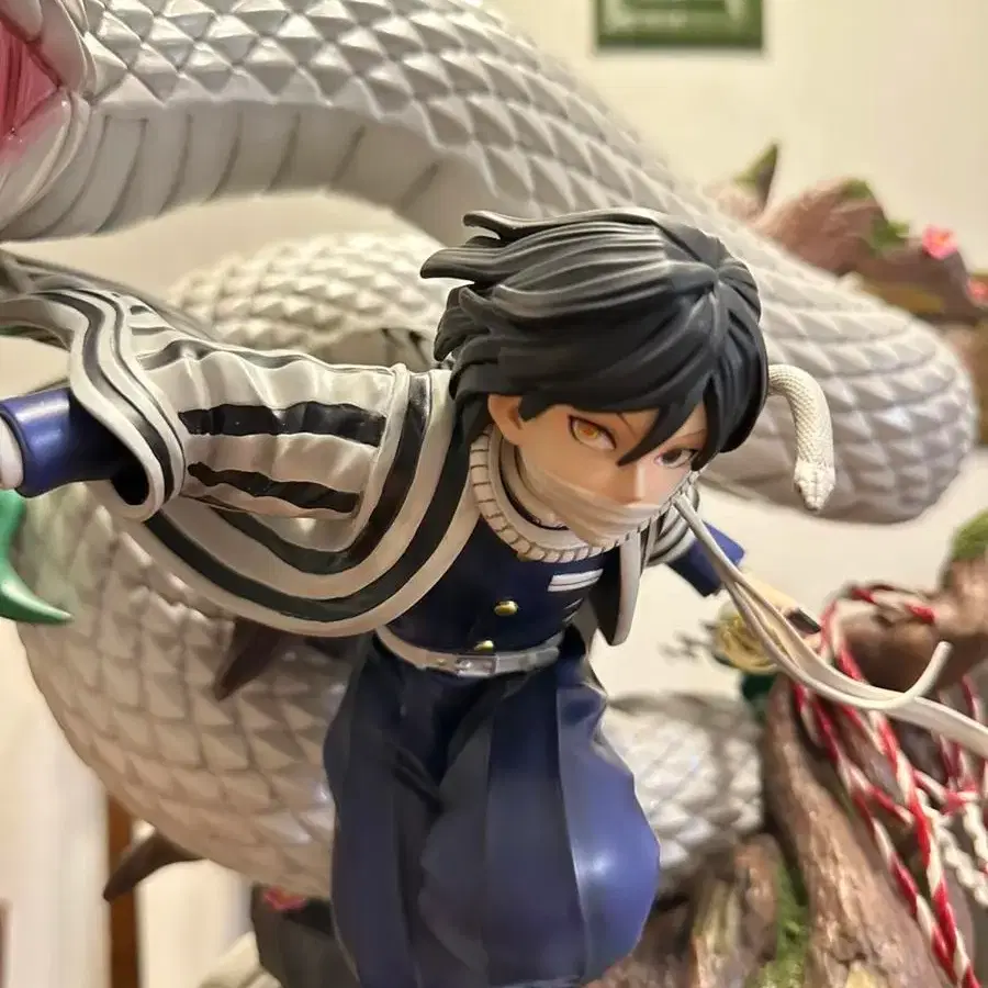 DEMON SLAYER Figures/Dolls 귀멸의칼날레진,귀칼레진,매직큐브이구로,이구로레진,이구로오바나이 on ...