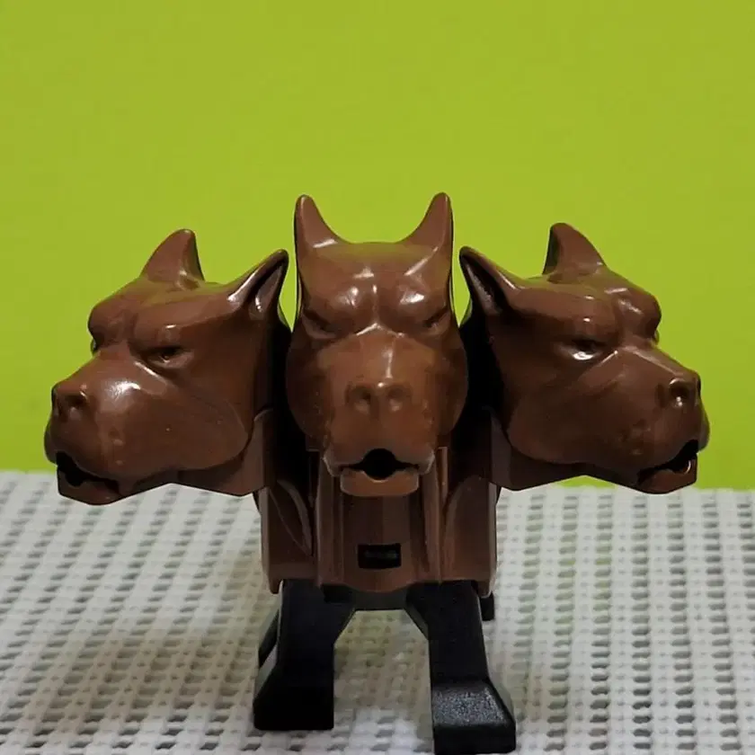 LEGO Harry Potter 4706 Hagrid's Hut and Cerberus Figure #레고,#해리포터,#4706 ...