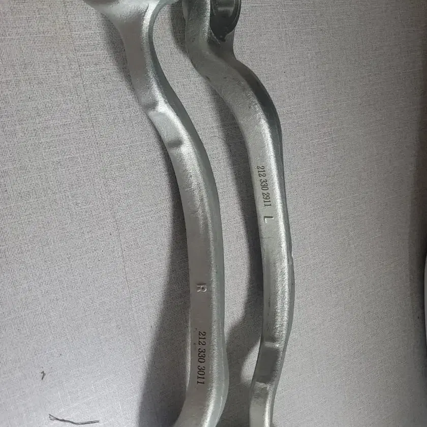 MERCEDES-BENZ | 벤츠 벤츠w212 하체부품 판매합니다 on Bunjang Global Site.