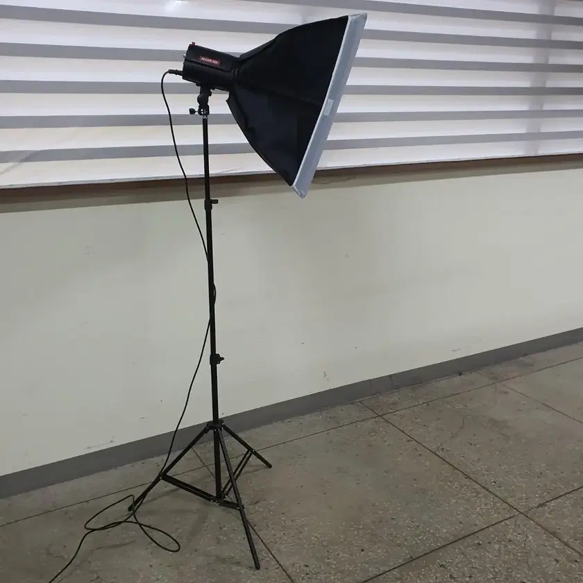 Tripod/Flash/Lighting on Bunjang Global Site.