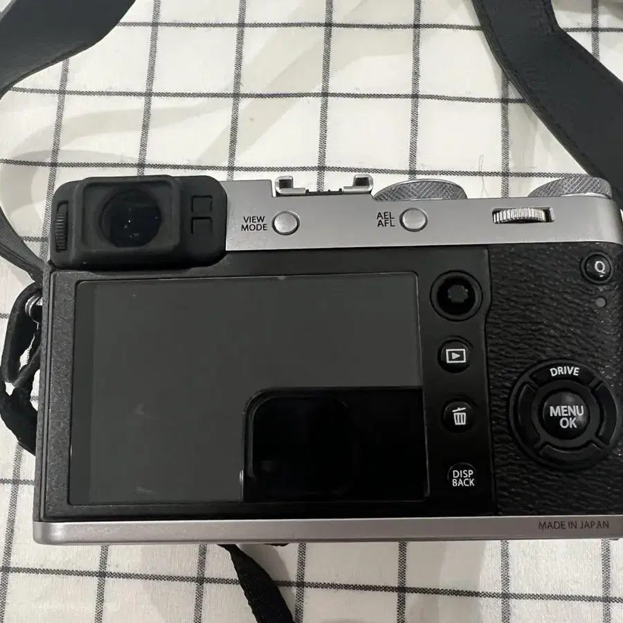 Dslr Mirrorless 후지필름 X100f 미러리스 카메라 On Bunjang With Safe Global Shipping