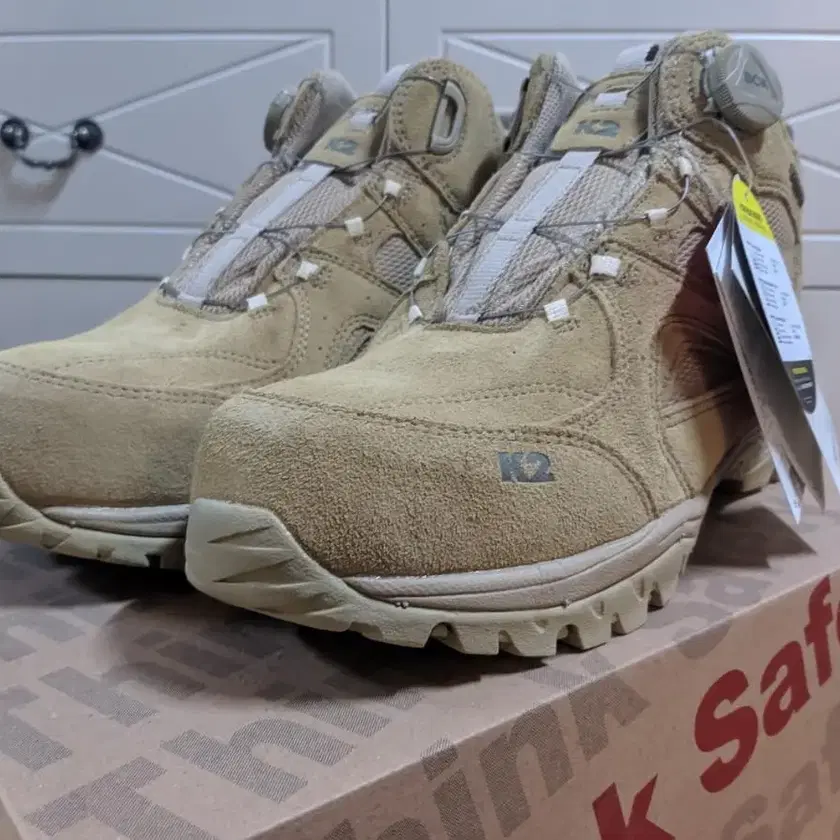 K2 K2 67s Safety Shoes New to sell 265 #k2안전화,#안전화,#k2 on Bunjang Global Site.