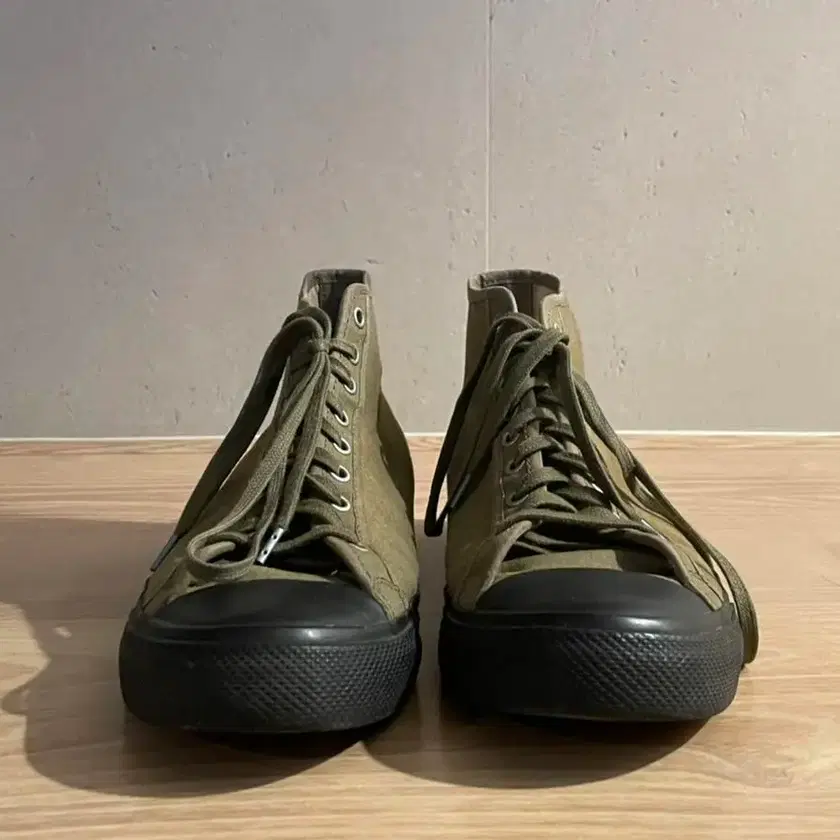 RRL Sneakers 랄프로렌,이스트로그,엔지니어드가먼츠,올드조,피그벨 on Bunjang Global Site.