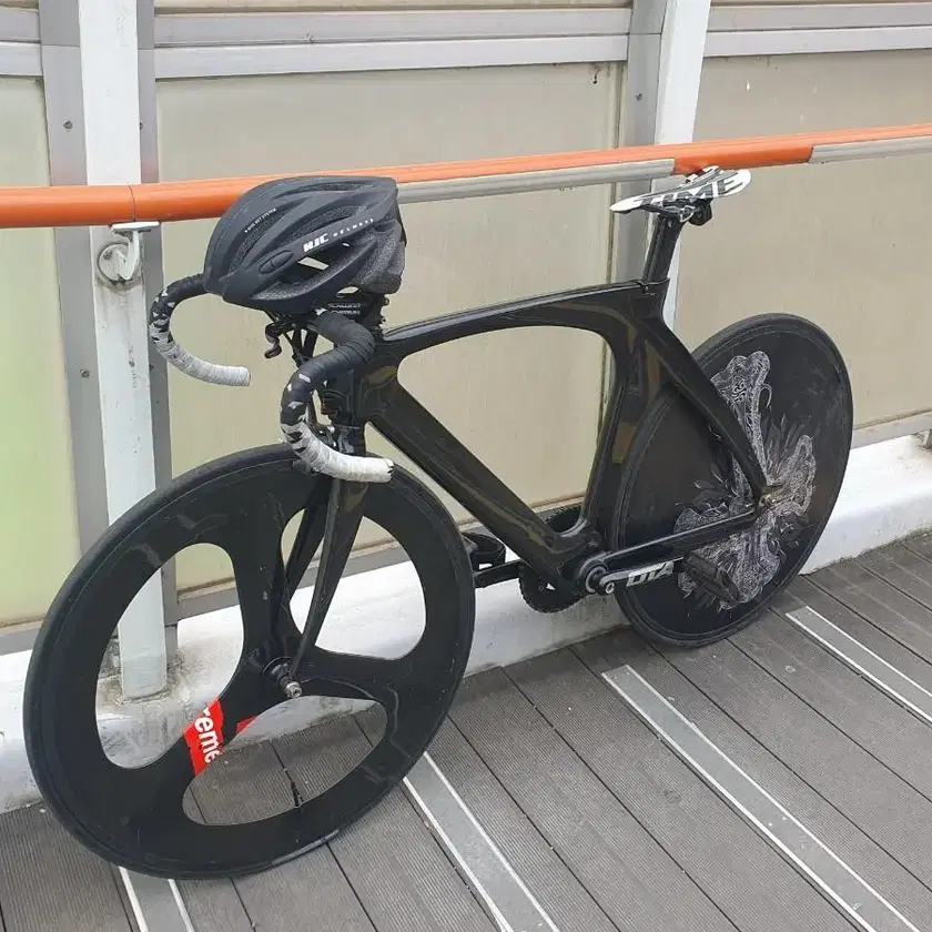 Sell Jin Bike full carbon track bike PIXI #엔진11,#크릿디 on Bunjang Global Site.