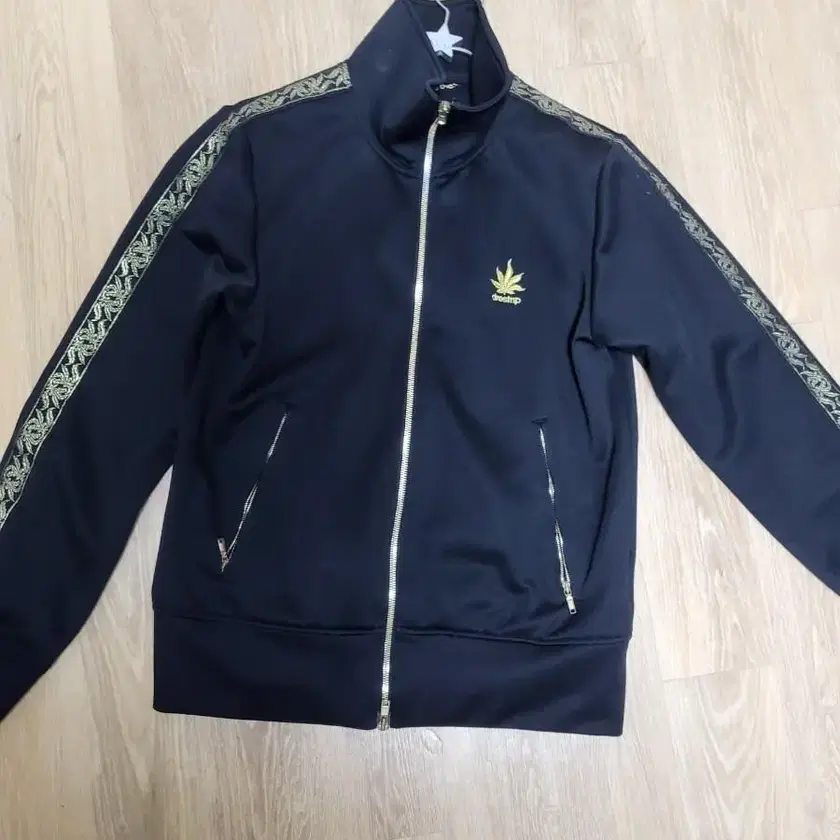 Jacket 트레스트립,마리화나,져지,크로우즈제로,겐지 on Bunjang Global Site.