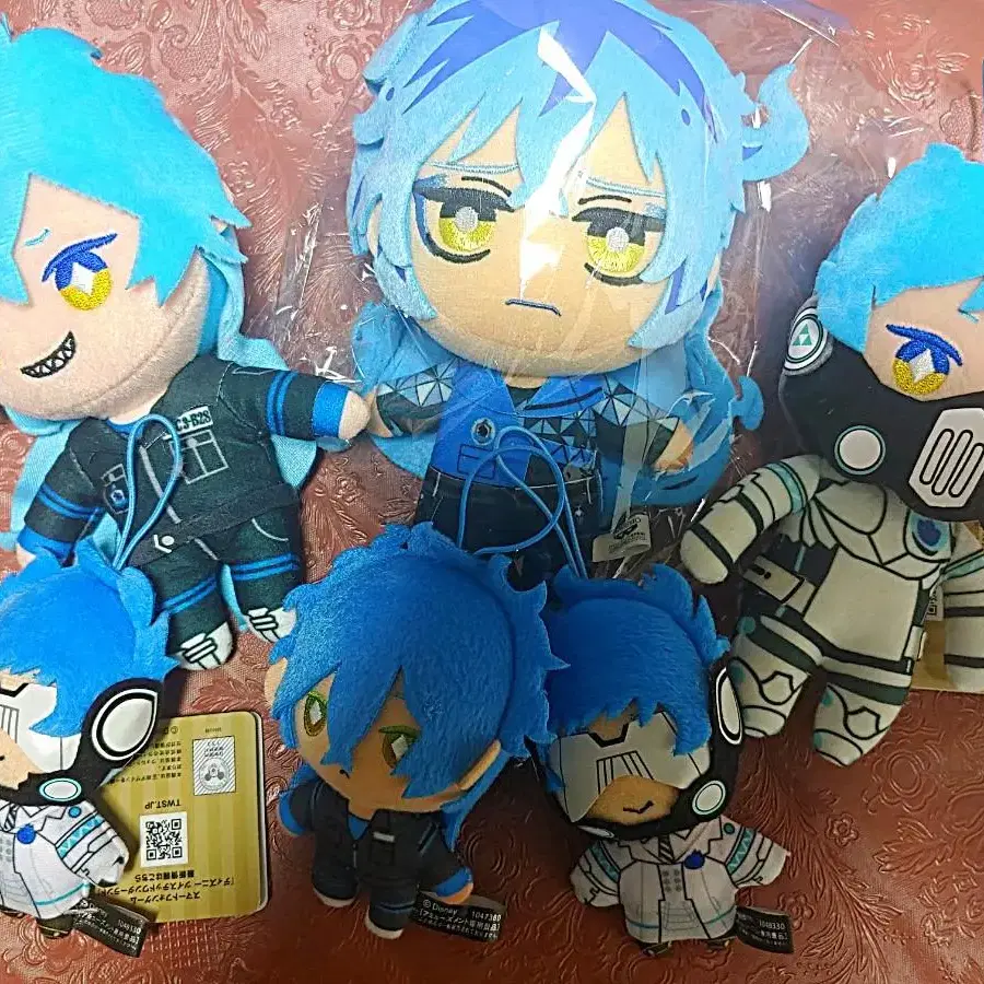 Figures/Dolls 트위스테누이,이데아,오르토,누이,twst on Bunjang with safe global shipping.