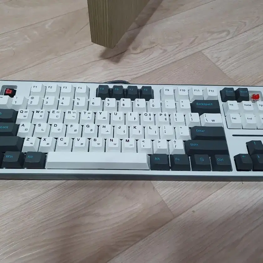 ck01 pbt 체리 저소음 적축 on Bunjang Global Site.